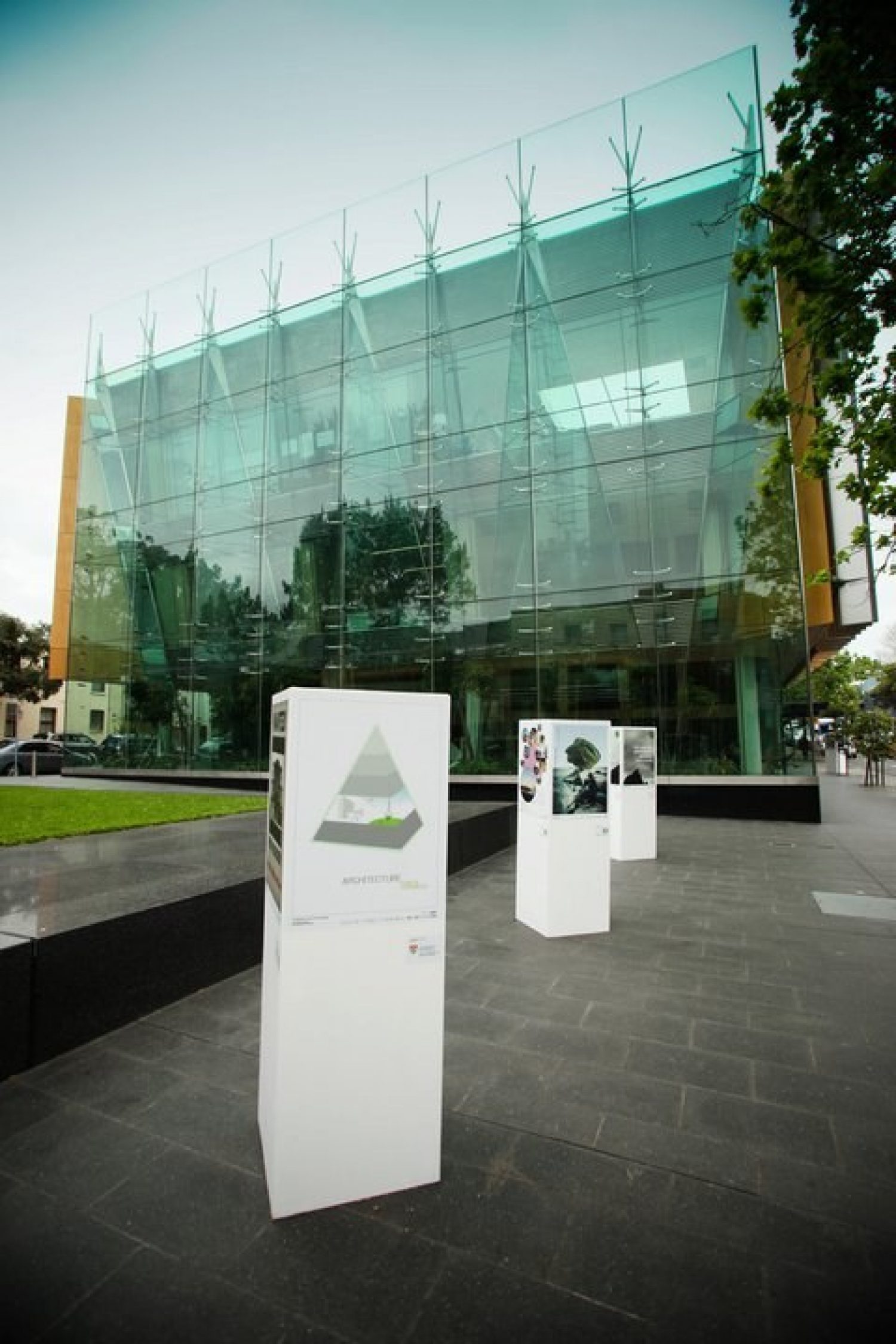 Advertisements for Architecture – Projects